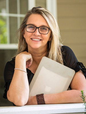 Our Team - Rauls Living